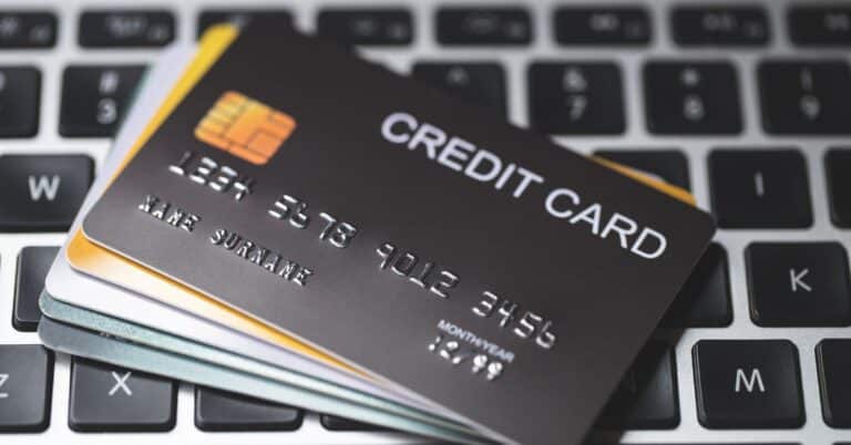 The Best Pen to Sign a Credit Card or Debit Card [EXAMPLES]